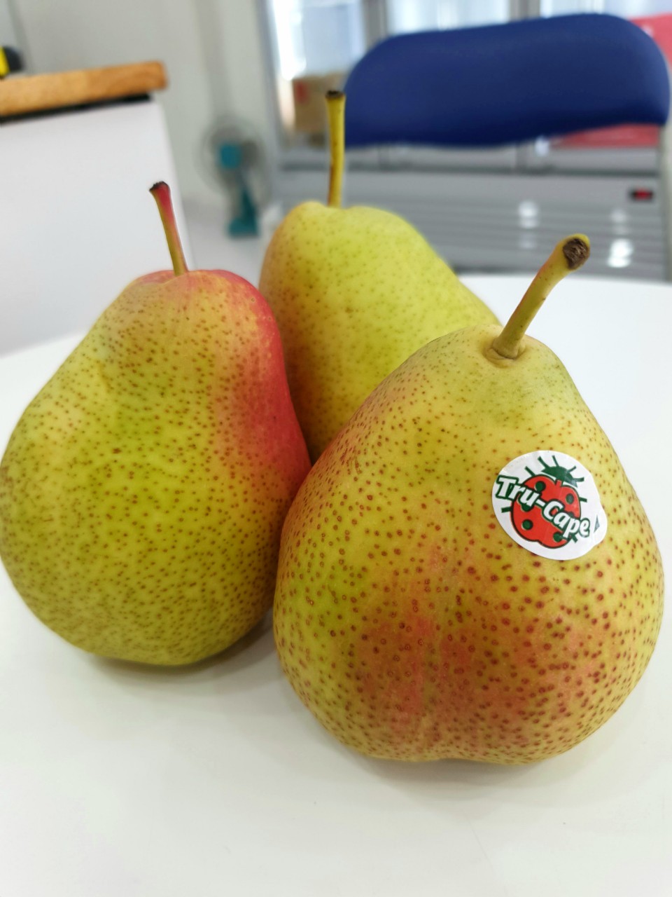 Lê má hồng Nam Phi giòn ngọt giải mát ngày nóng nực